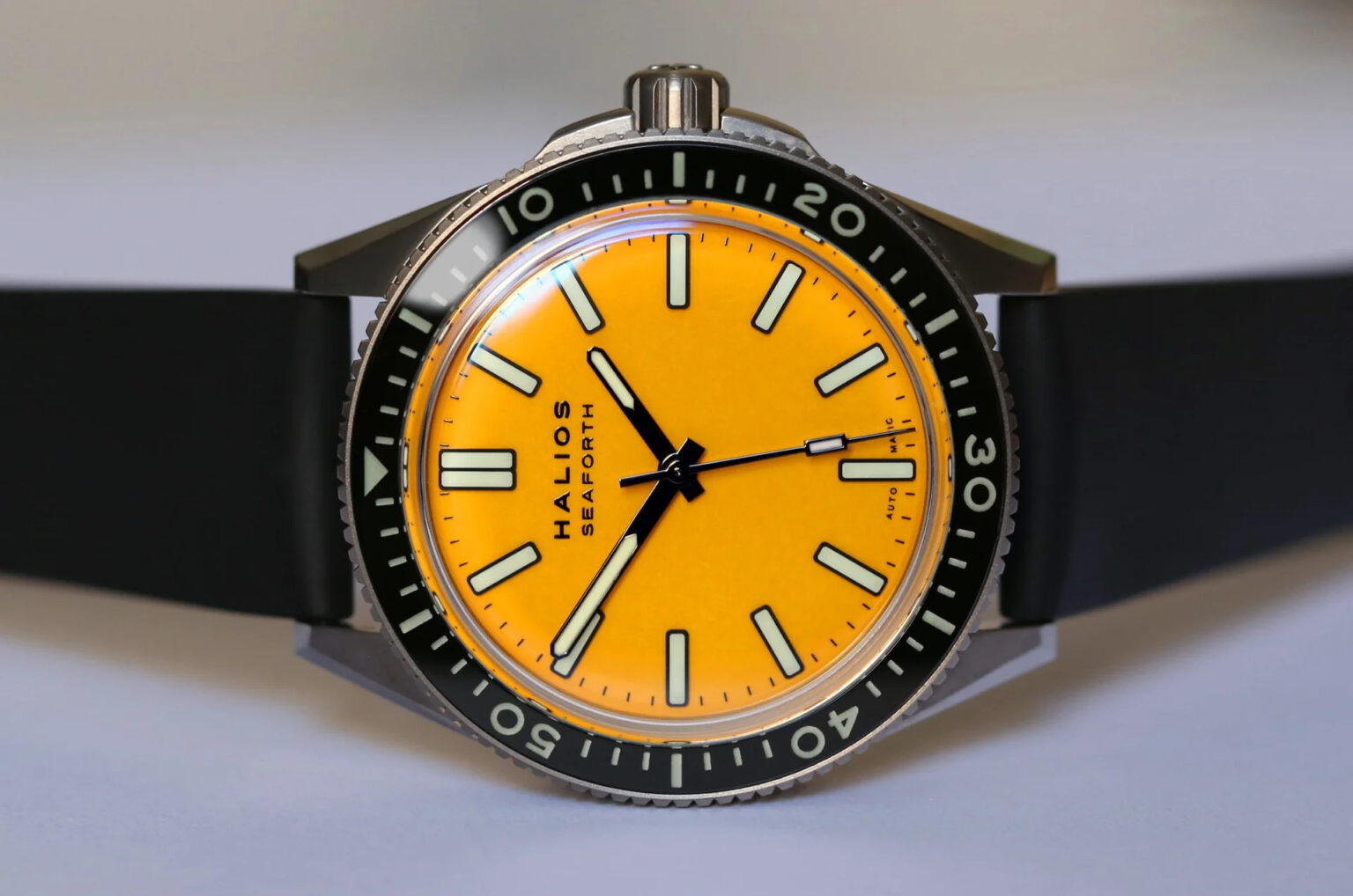 Halios Seaforth Review — The Watch the Internet Loves - Watch Blogging